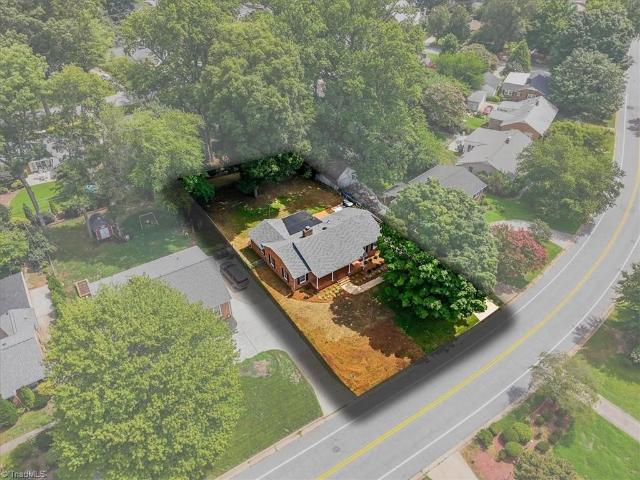 3008 W Cornwallis Drive