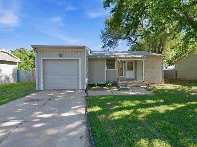 3008 W Maxwell Ave, Wichita, KS 67217