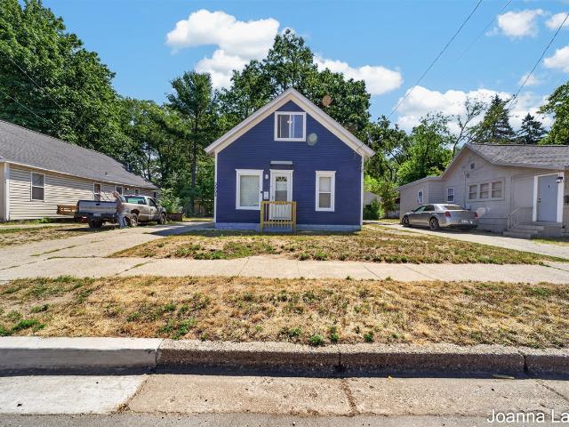 3008 6th Street