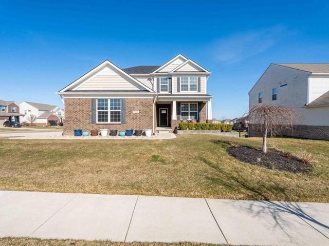 30096 Braeburn St, New Hudson, MI 48165