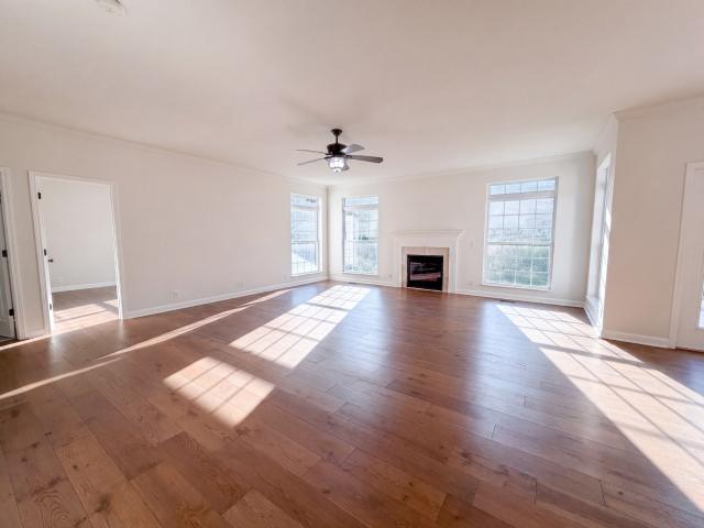 3009 Melbourne Ct E