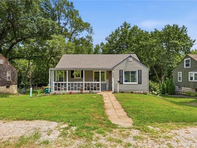 3009 N 52nd St, Kansas City, KS 66104