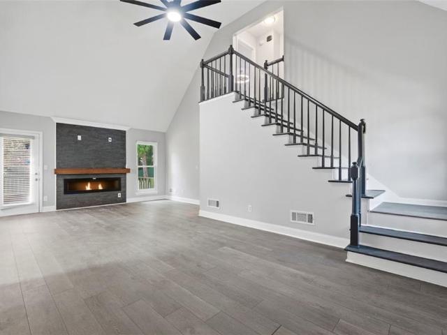 3009 Oakvale Heights