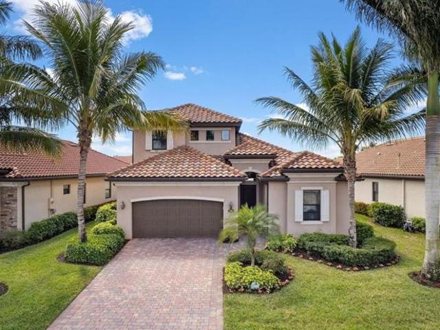 3009 Aviamar Cir, Naples, FL 34114