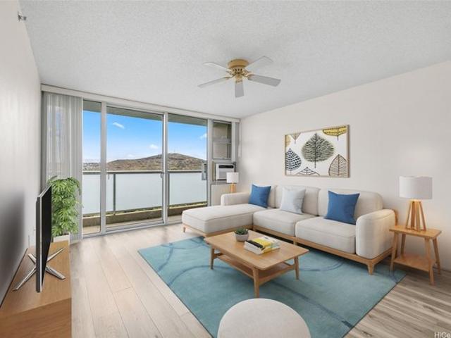 3009 Ala Makahala Pl Apt 905, Honolulu, HI 96818