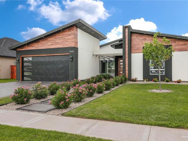 3009 E Bella Vista Avenue