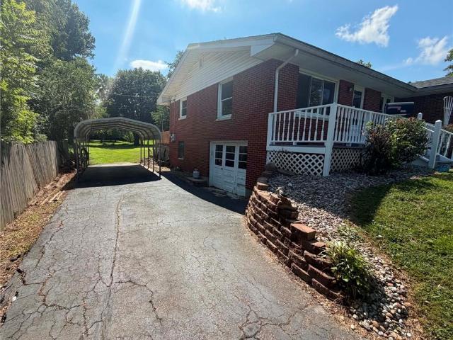3009 Sycamore Drive