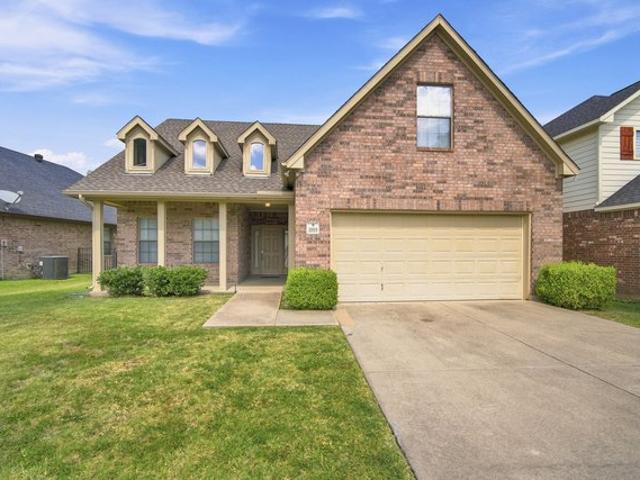 3009 Shoreline Dr, Burleson, TX 76028