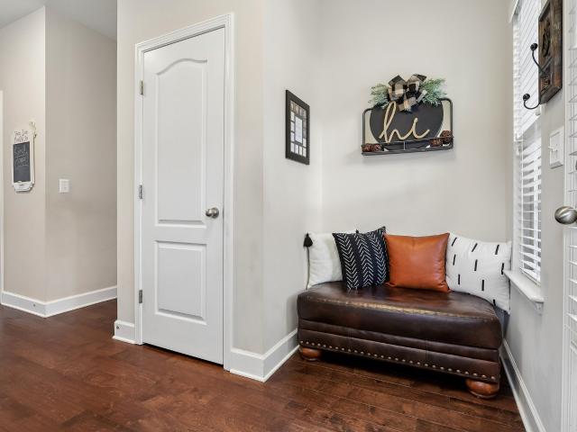3009 Thornbury Pl