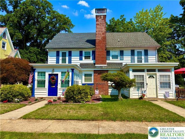 3009 W Greenleaf Street