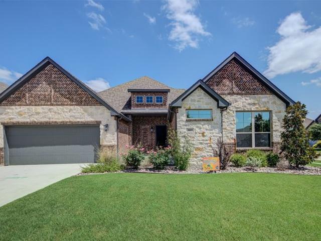 3009 W Wind Ct, Decatur, TX 76234