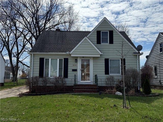 30008 Mildred St, Willowick, OH 44095