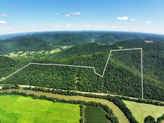 3000 Millers Creek Rd, Ravenna, KY 40472