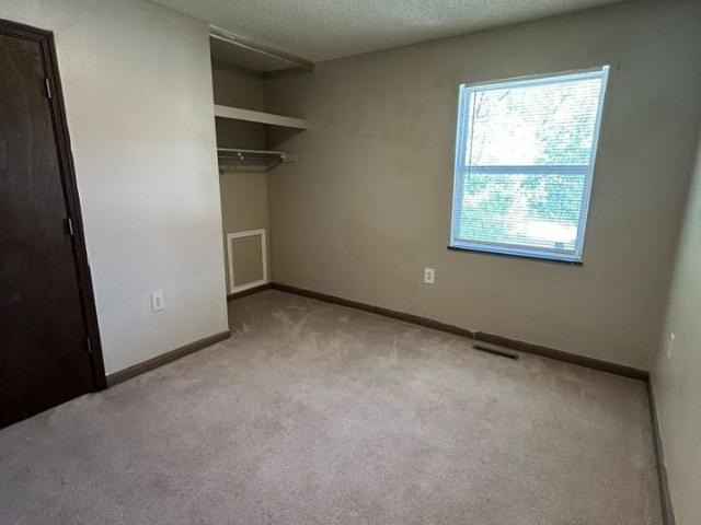 3000 N Joplin St 2 Bedroom Apartment for Rent at 3000 N Joplin St, Pittsburg, KS 66762