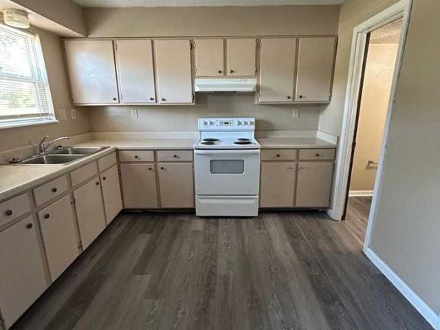 3000 N Joplin St 2 Bedroom Apartment for Rent at 3000 N Joplin St, Pittsburg, KS 66762