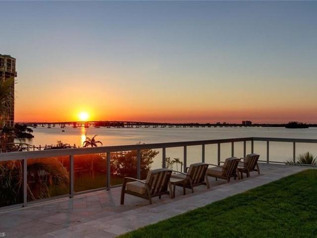 3000 Oasis Grand Blvd Apt 2004, Fort Myers, FL 33916