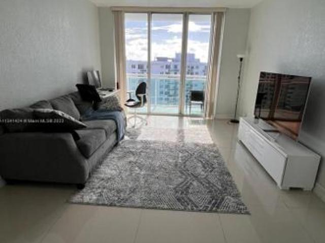 3000 Ocean Dr S #1618, Hollywood, FL 33019