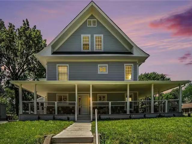 3000 CAMPBELL ST, KANSAS CITY, MO 64109 Single Family Residenc.