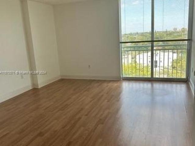 3000 Coral Wy #607, Miami, FL 33145