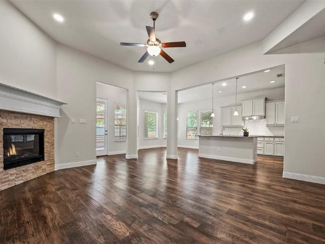 3000 Crestwater Ridge