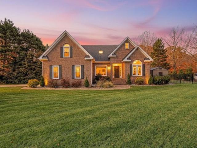 3000 Damson Ct, Wake Forest, NC 27587