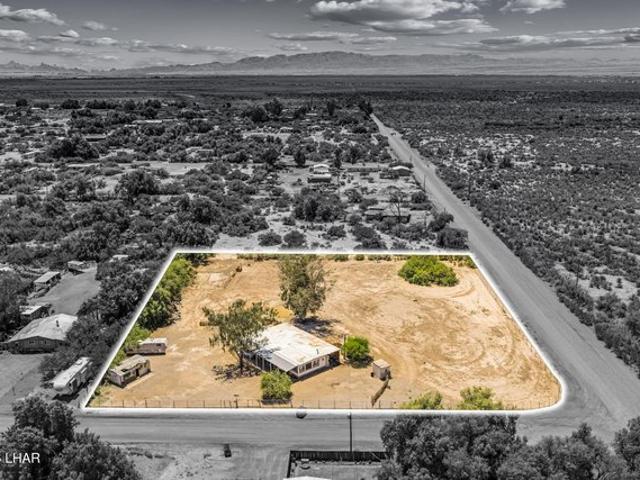 3000 E Surry Dr, Mohave Valley, AZ 86440
