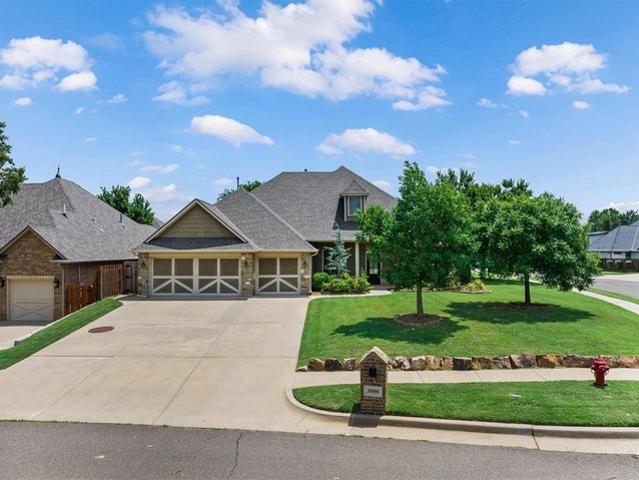 3000 Garden Hill Cir, Edmond, OK 73034
