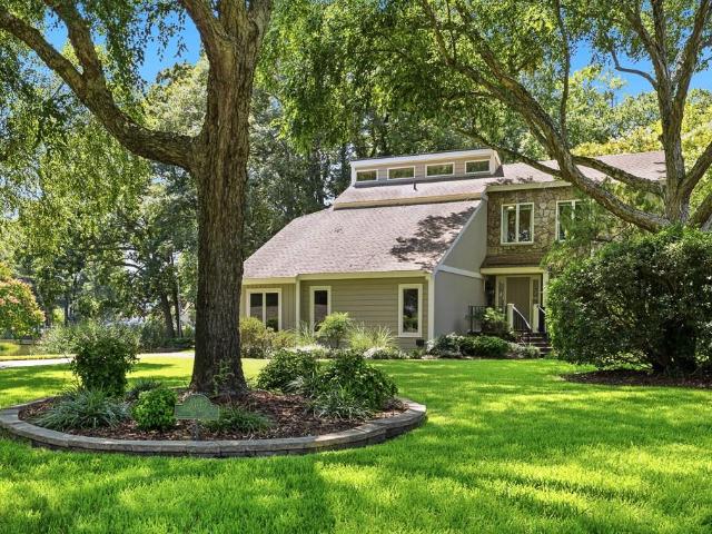 3000 Golden Hind RD