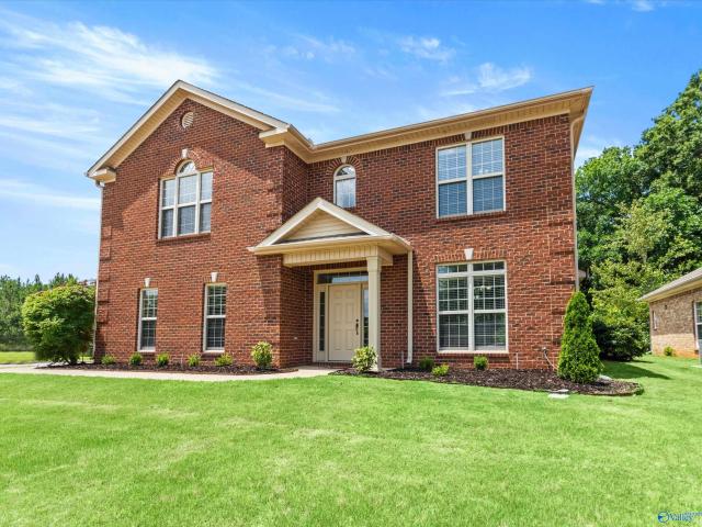 3000 Lakeside Trail Circle