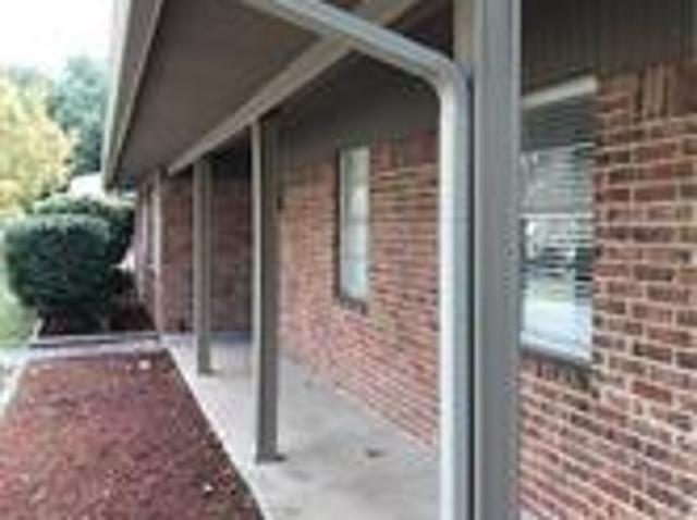 3000 Laurel Lane