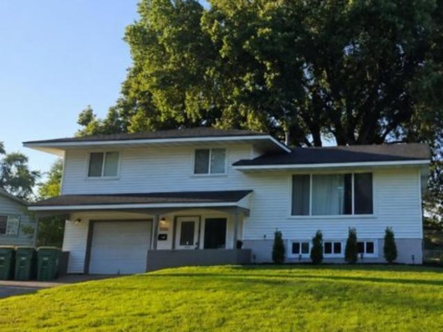 3000 Quarles Rd, Brooklyn Center, MN 55429
