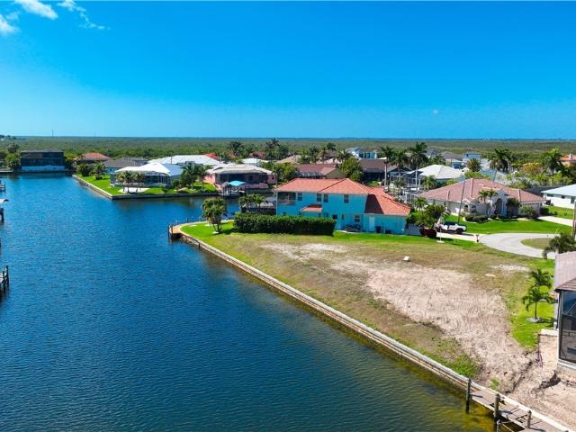 3000 SW 40th Ln, Cape Coral, FL 33914 | MLS #2026011