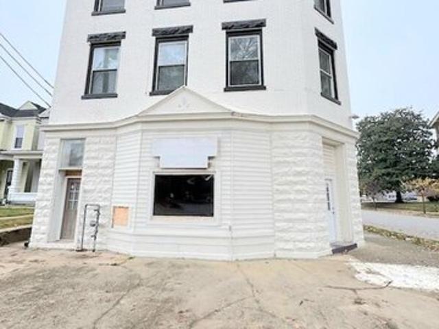 3000 S 3rd St, Louisville, KY 40208