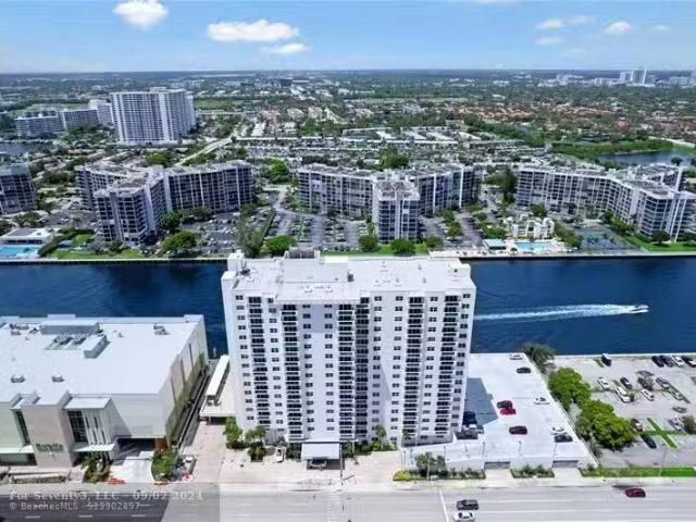 3000 S OCEAN DR APT 510, HOLLYWOOD, FL 33019 Condo/Townhome Fo.