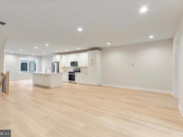 3000 Sedgeview Walk # 127