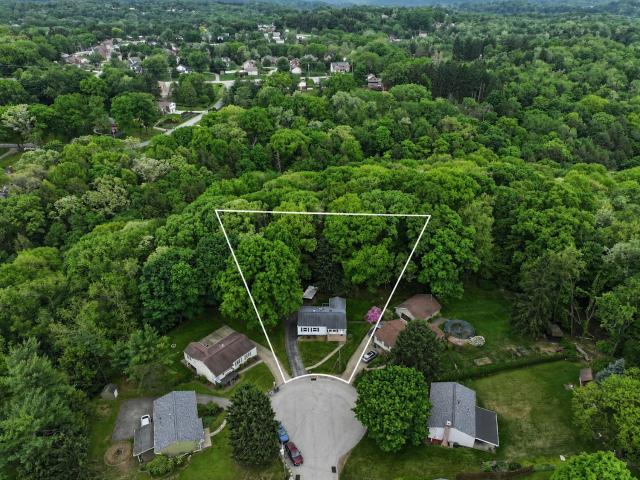 3000 Woodview