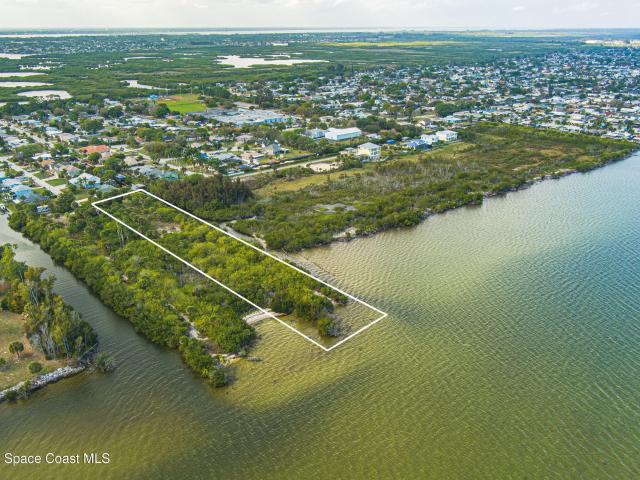 3000 Yount Dr, Merritt Island, FL 32952 | MLS #1057 | Compass