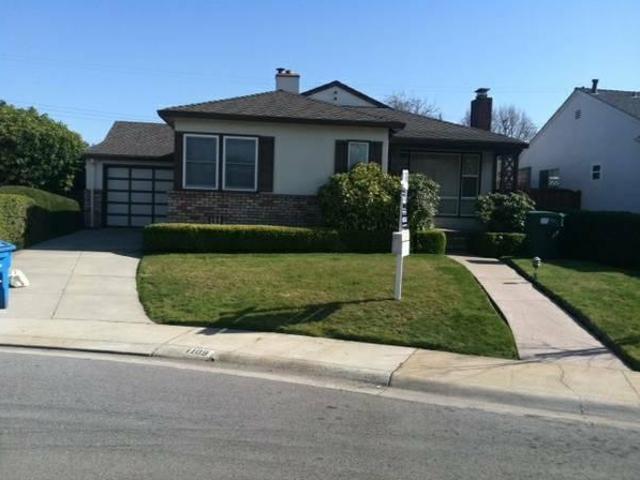 $3000 / 2br 1120ft² Single Family Home in Great Neighborhood