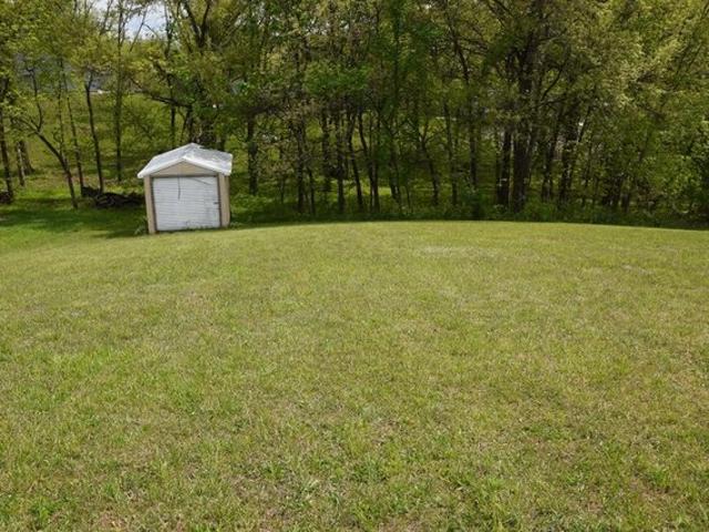 30013 Sunflower Dr, Unionville, MO 63565