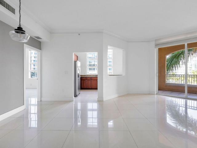 3001 NE 185th St Unit# 411, Aventura, US, FL