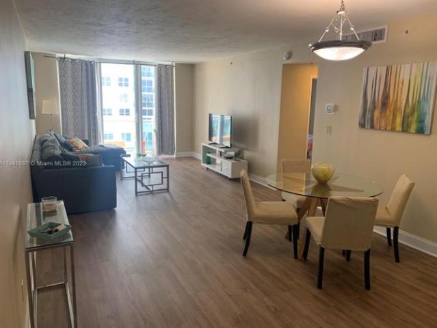 3001 Ocean Dr S #407, Hollywood, FL 33019