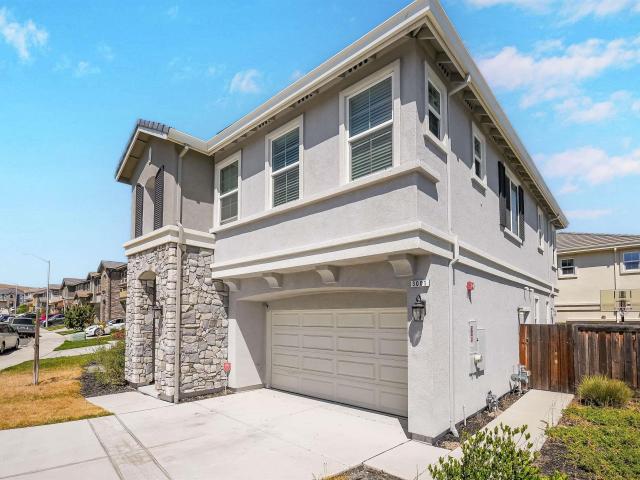 3001 Aragon Dr