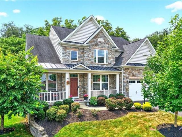 3001 Brookstone Dr, Canonsburg, PA 15317