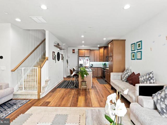 3001 Cityview Walk # 194