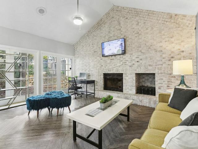 3001 Crystal Springs 1 Bedroom Apartment for Rent at 3001 Crystal Spgs, Bedford, TX 76021