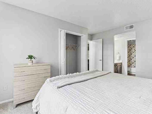 3001 Crystal Springs 2 Bedroom Apartment for Rent at 3001 Crystal Spgs, Bedford, TX 76021