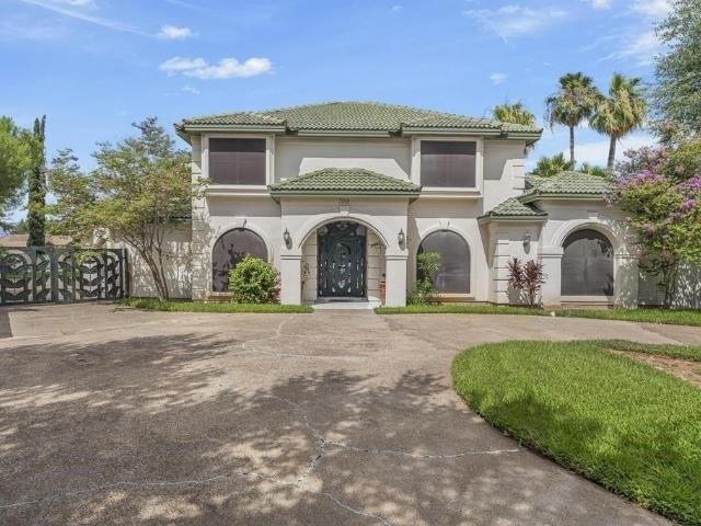 3001 Falcon Ridge Cv, Laredo, TX 78045