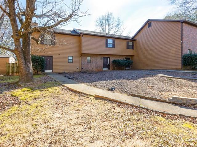 3001 Hawthorne Pl SE, Smyrna, GA 30080