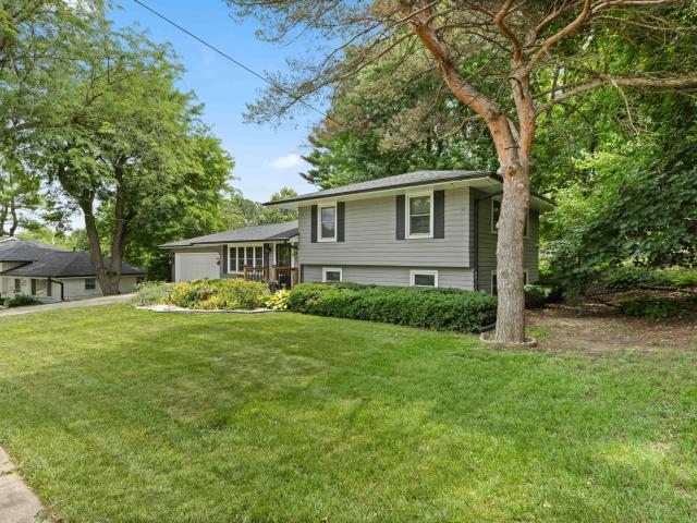 3001 Hillsdale Drive