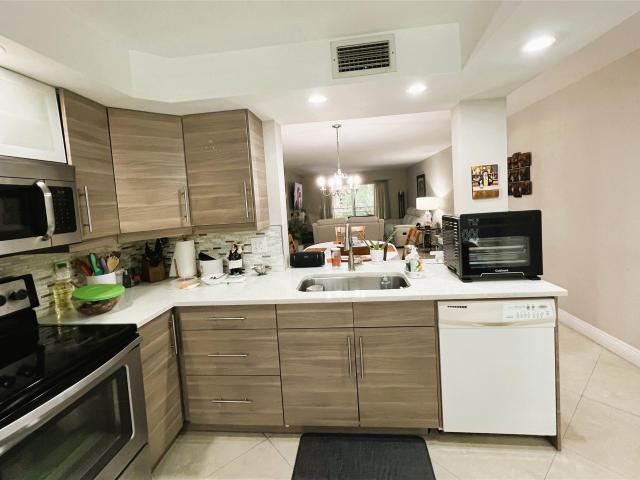 3001 Portofino Isle, Unit E2, Coconut Creek, FL 33066 | MLS #F10549